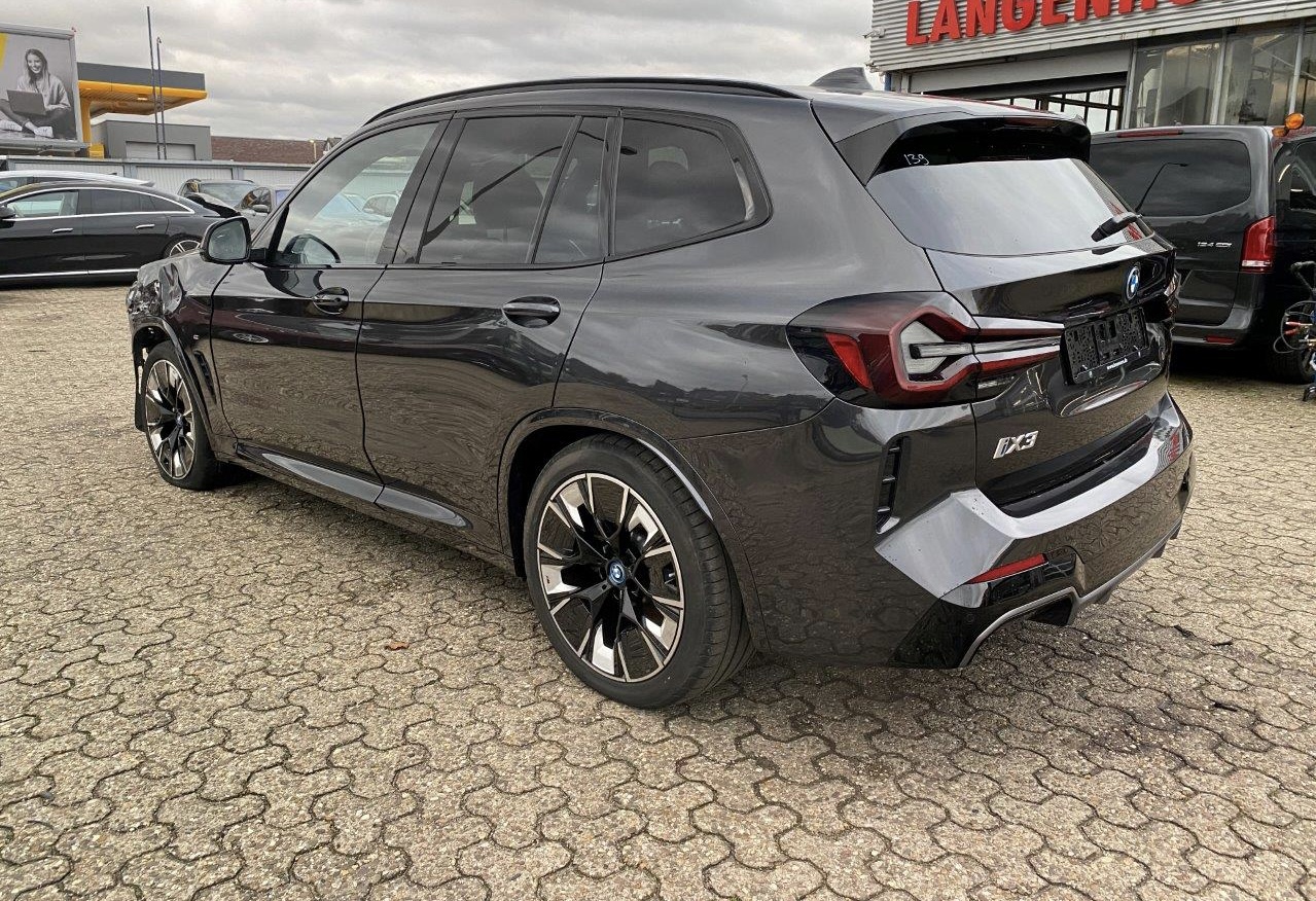 MEINUNFALLAUTO | BMW iX3 Impressive M-sport Panorama Harman-Kardon ...