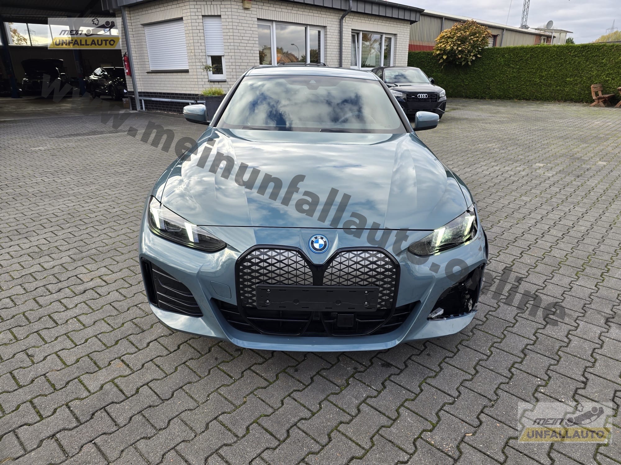 MEINUNFALLAUTO | BMW i4 eDrive35 Gran Coupe M-Sport PRO Adaptive LED ...