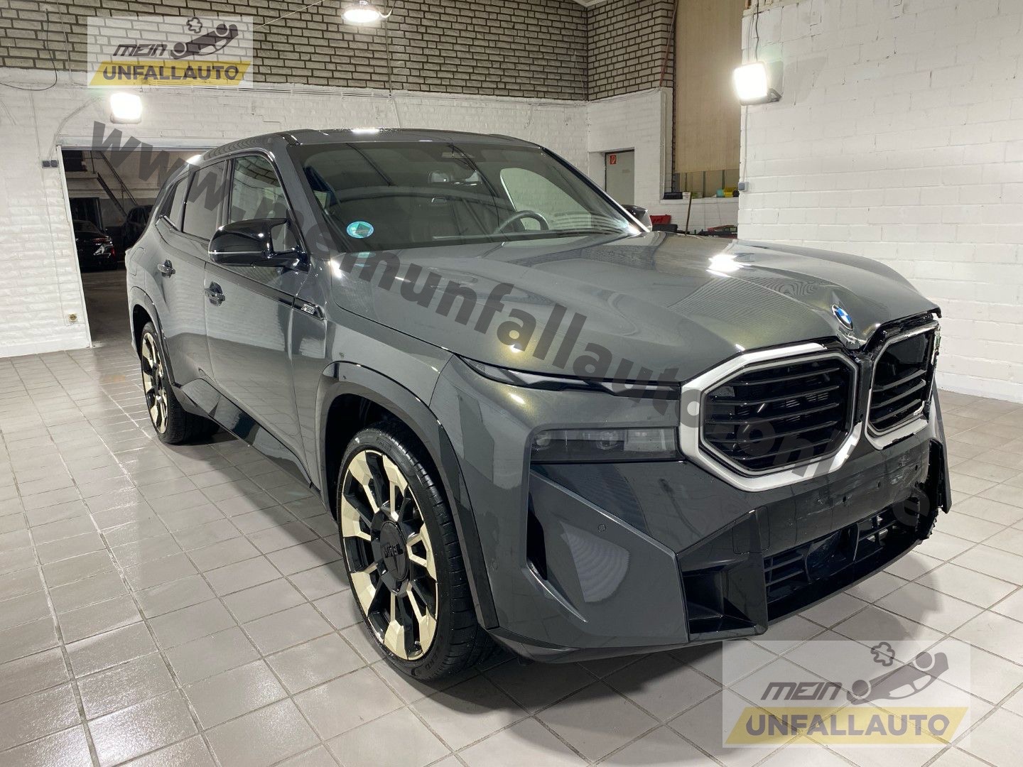 MEINUNFALLAUTO | BMW XM xDrive50e M-Performance Harman/Kardon Soft ...