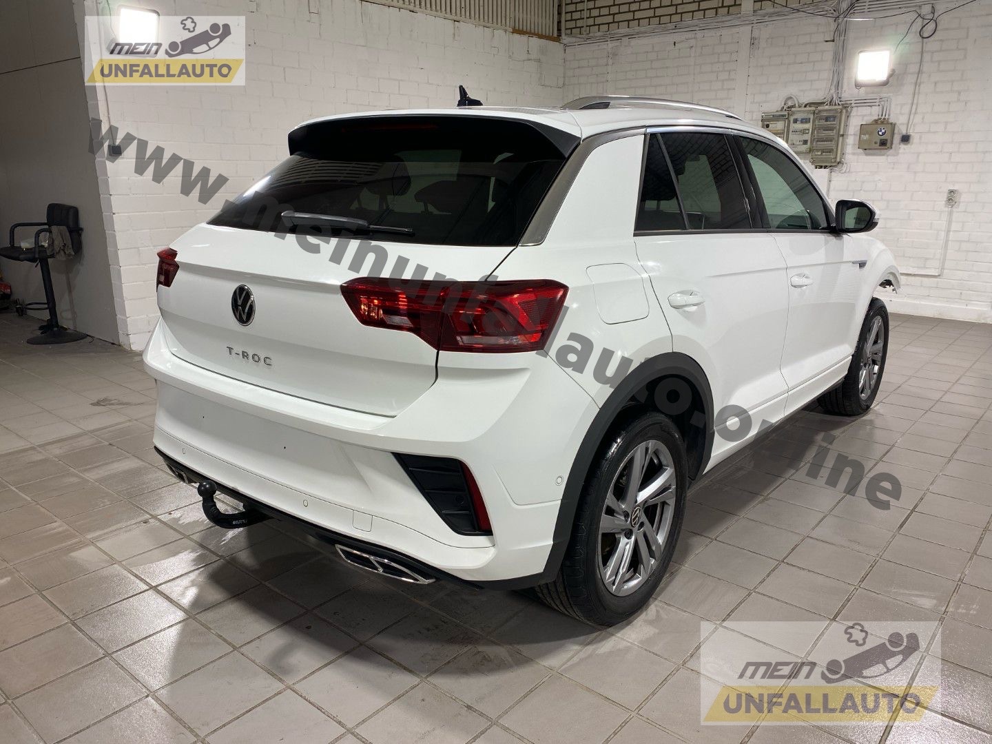 MEINUNFALLAUTO | Volkswagen T-Roc 1.5 TSI DSG R-line Panorama LED Plus ...